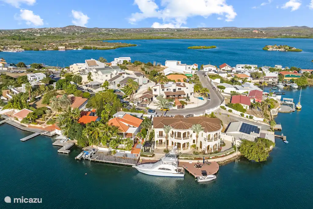 Huis kopen in Curaçao? Met of zonder makelaar | Micazu