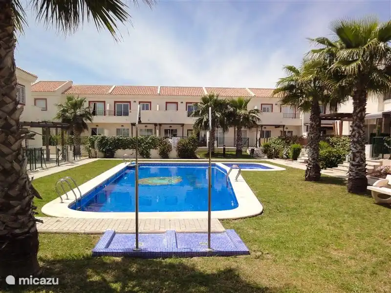 Penthouse Penthouse La Fontana in Algorfa, Costa Blanca, Spanje huren ...