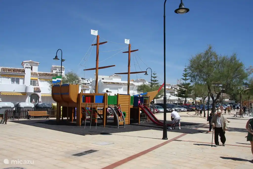 Rent Mijas Playa Club in La Cala de Mijas, Costa del Sol. | Micazu
