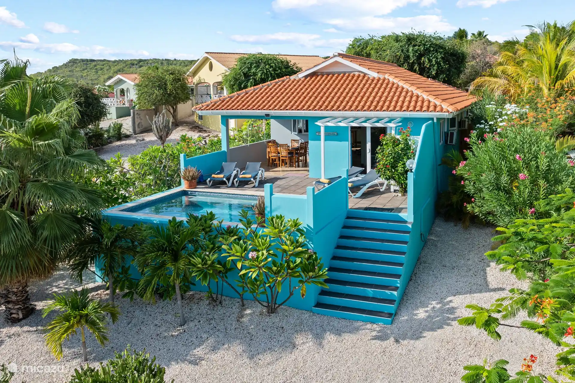 Rent Cas Bon Bini - with pool in Fontein at Micazu