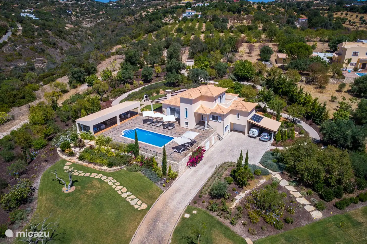 Rent Casa da Rosa - 5* Villa/Heated pool in Loulé, Algarve. | Micazu