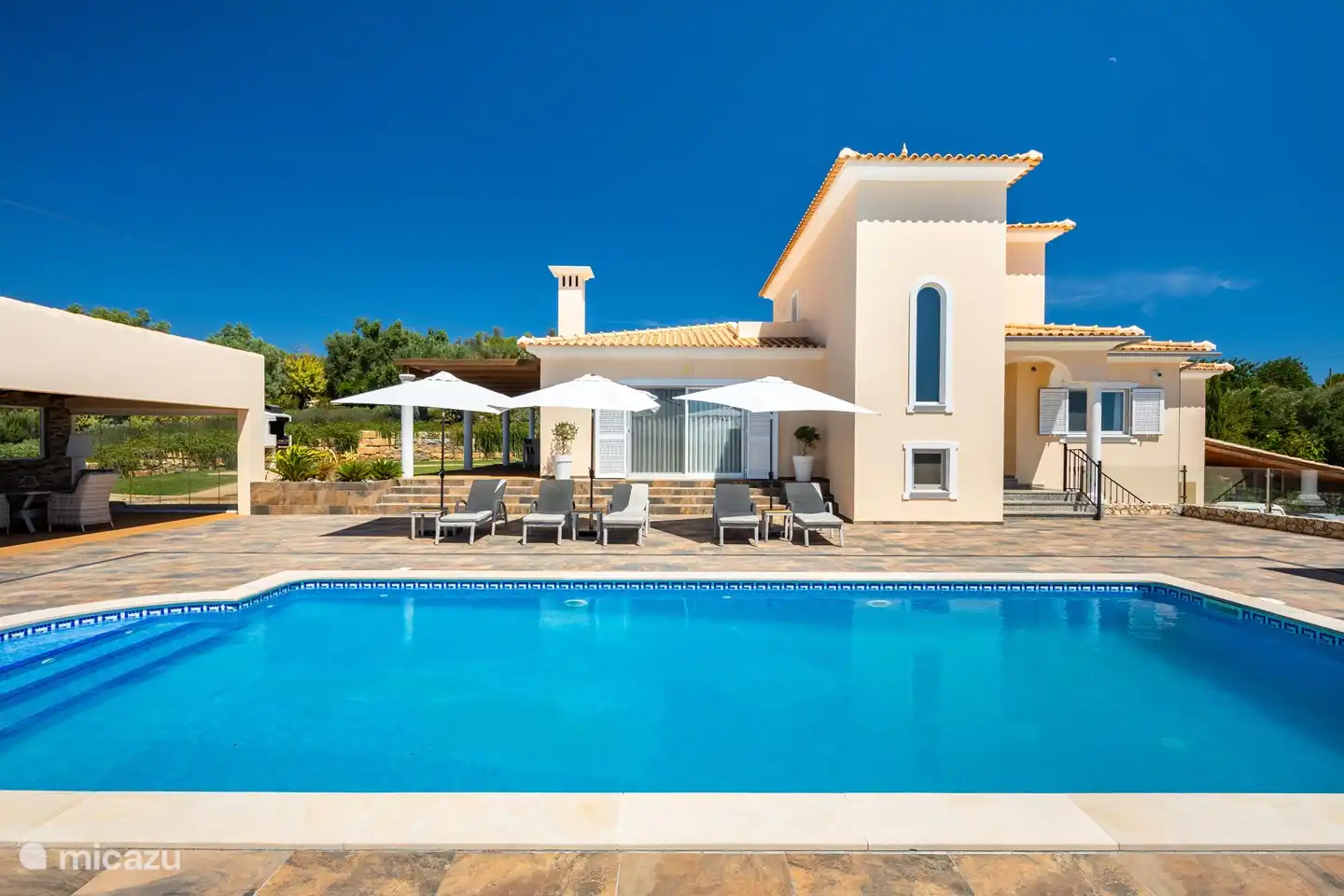 Rent Casa da Rosa - 5* Villa/Heated pool in Loulé, Algarve. | Micazu