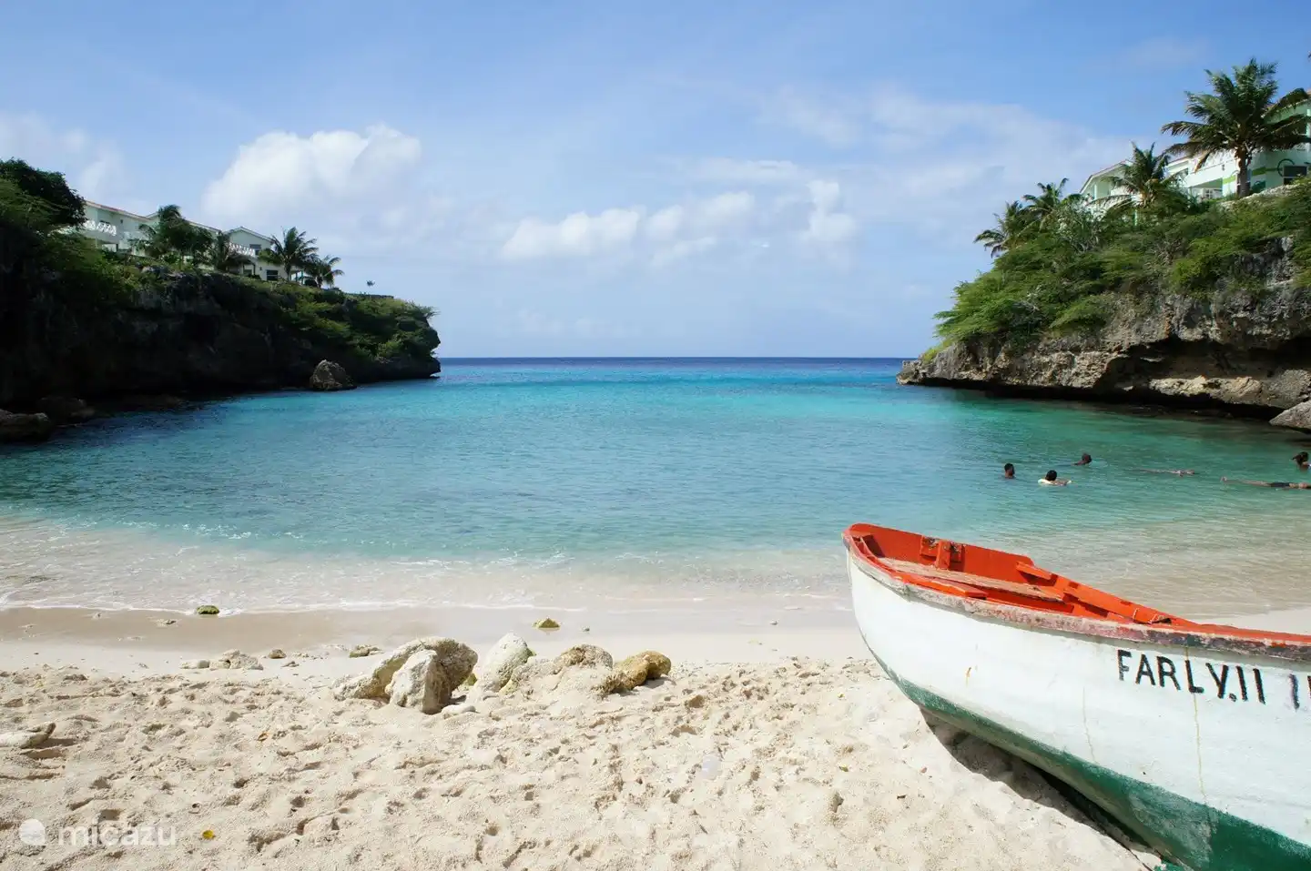 Rent Piscadera Bay Resort 14 in Piscadera, Curacao-Middle. | Micazu