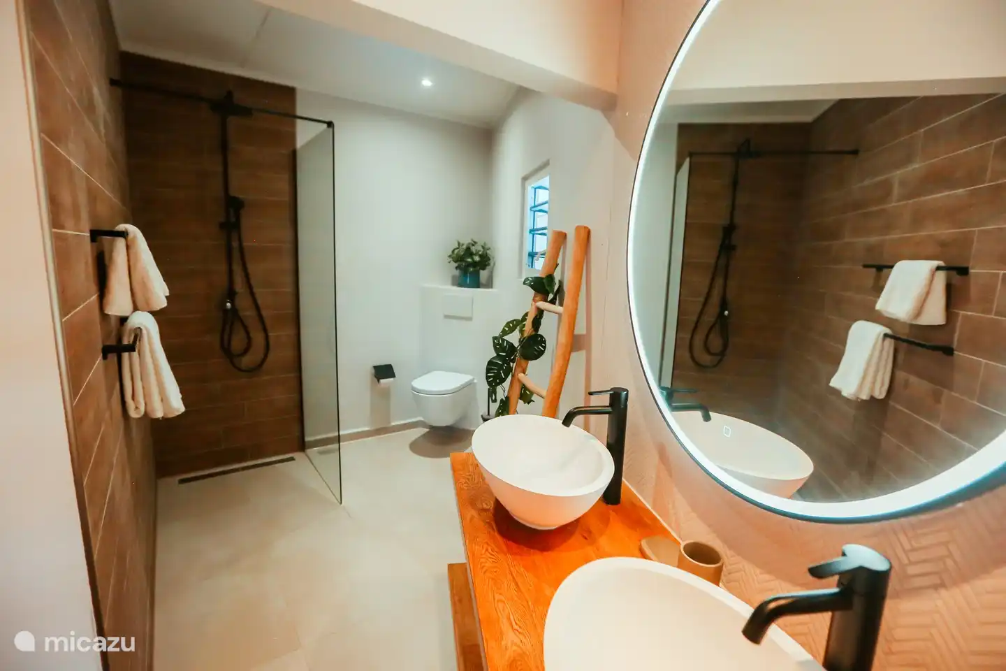 Bungalow huren in Spaanse Water, Banda Ariba (oost)? Best View Holiday ...