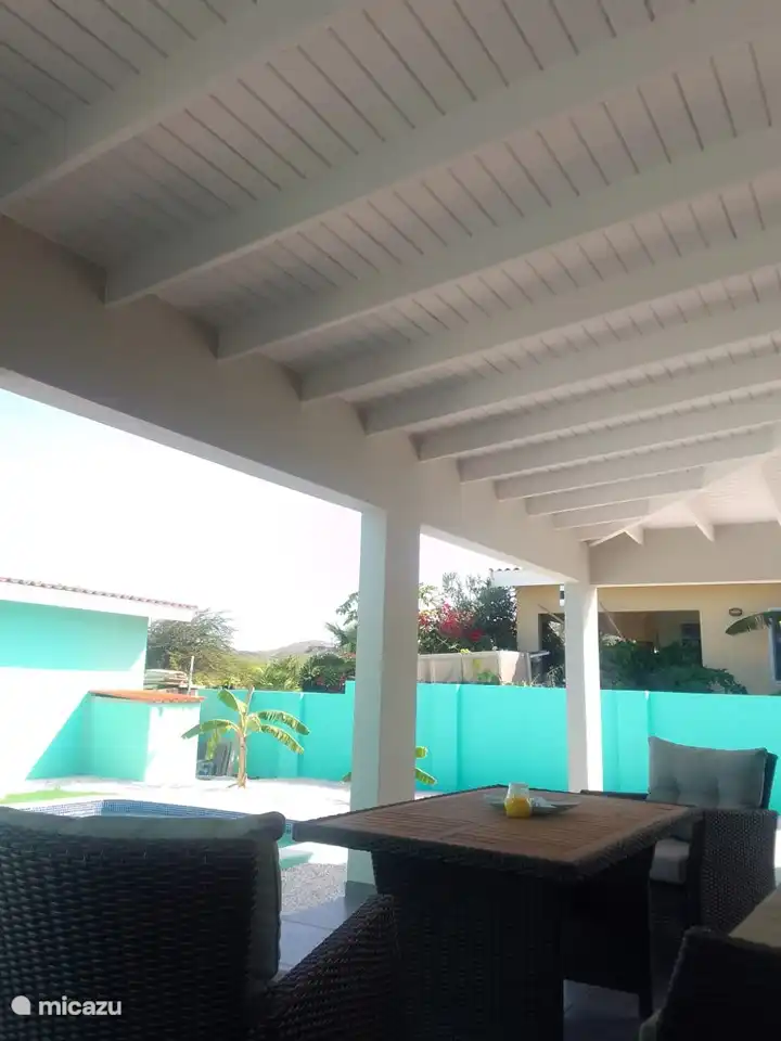 Villa Cle - Curaçao in Grote Berg, Banda Abou (west) huren? | Micazu