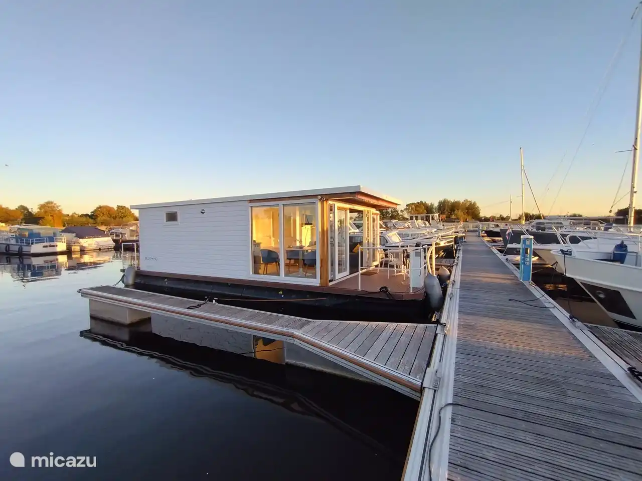 Vakantiehuis Waterfront eiland boek je bij Micazu | Micazu