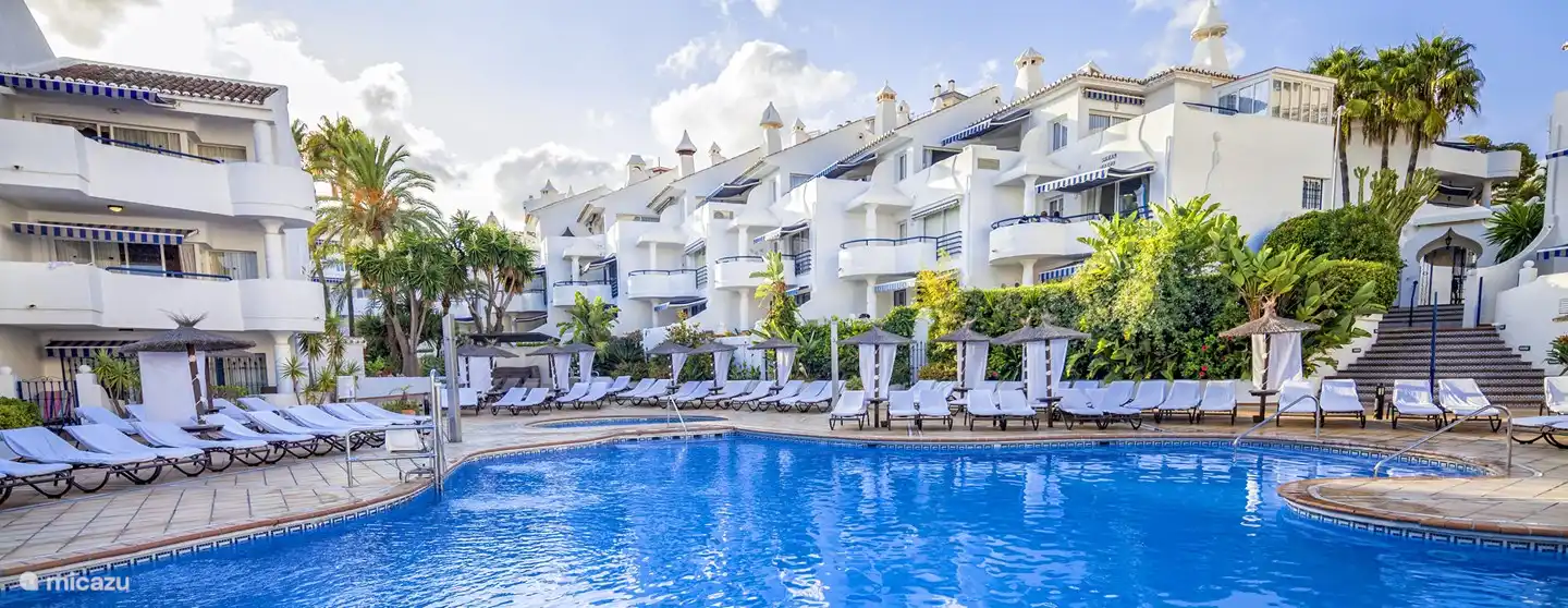 Rent Sahara Sunset Club in Benalmádena, Costa del Sol. | Micazu