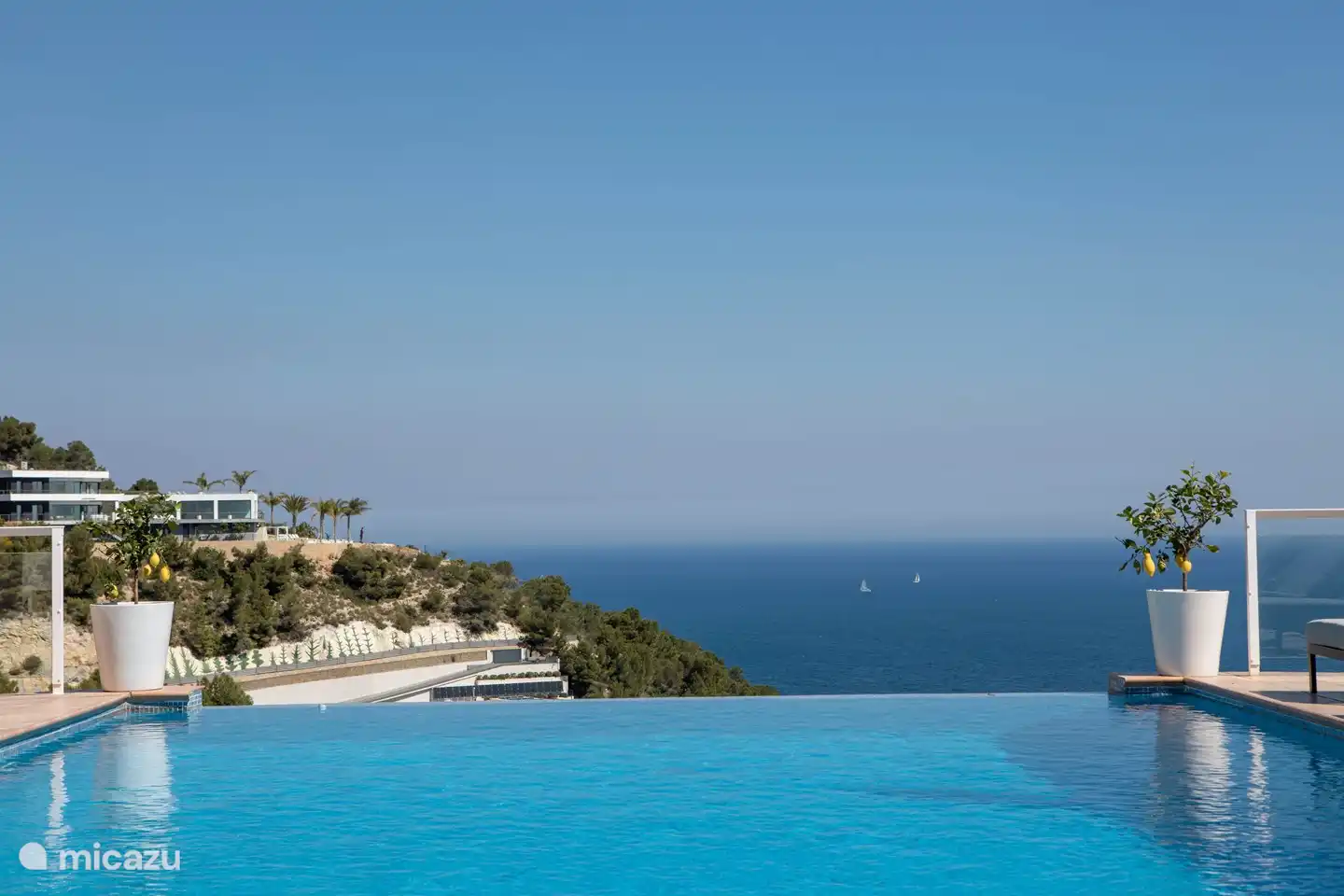 Book Luxury 10p villa beautiful view! at Micazu | Micazu
