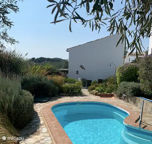 Rent Casita la Cima in Iznajar at Micazu