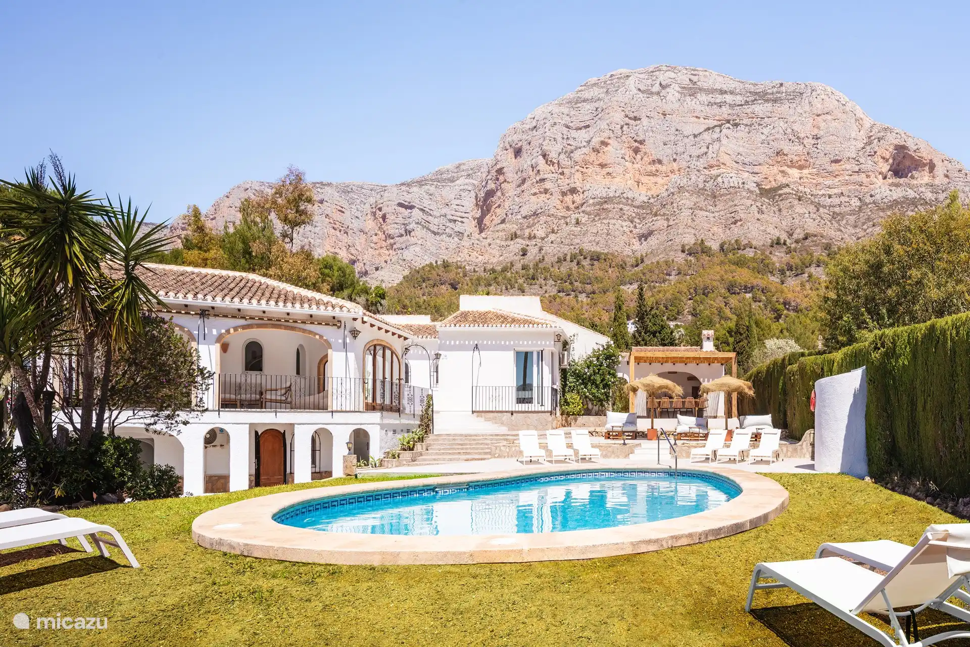 Villa Paso Lento in Jávea boek je bij Micazu