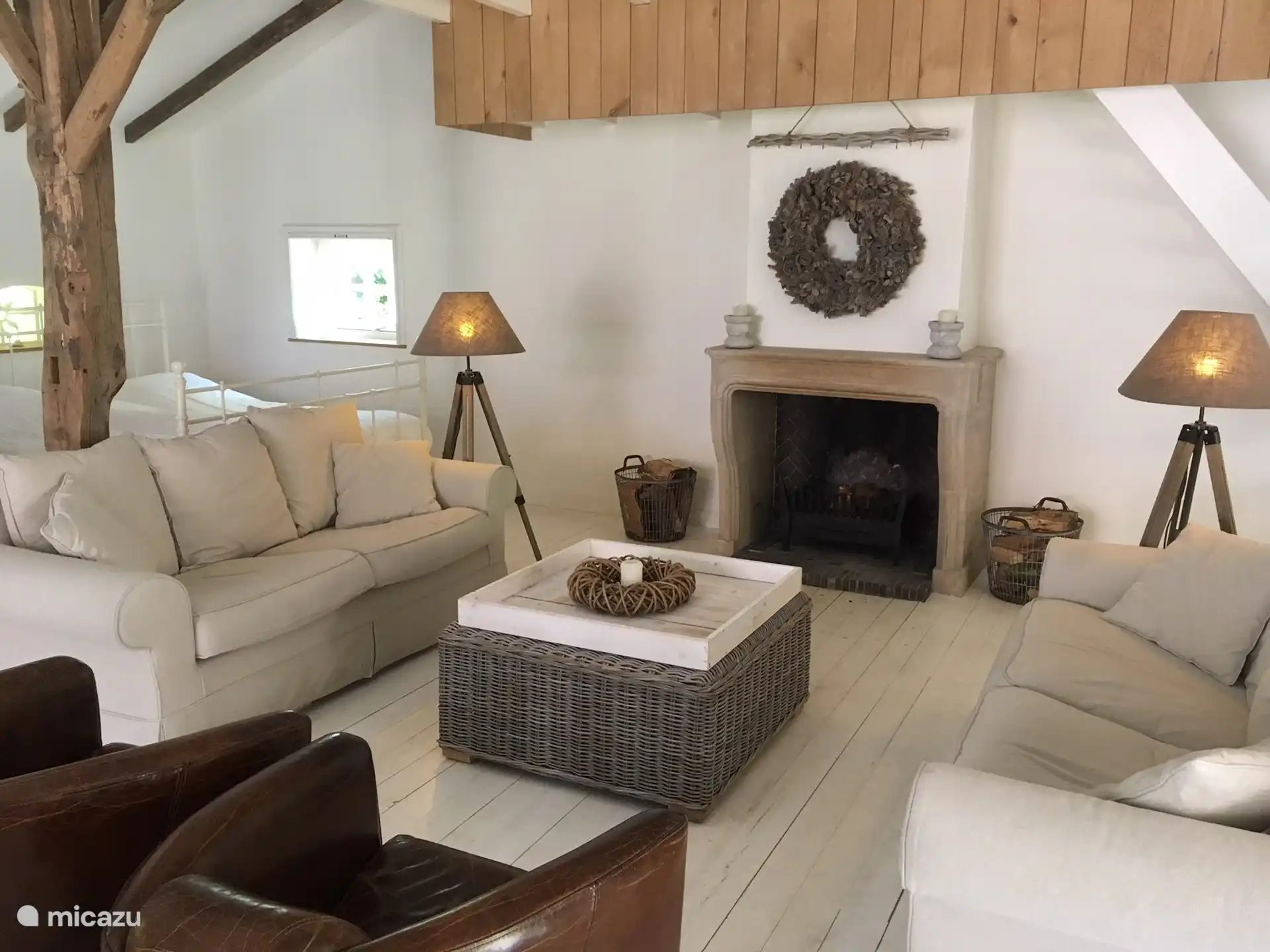 Betonnen Boshuis boek je bij Micazu | Micazu