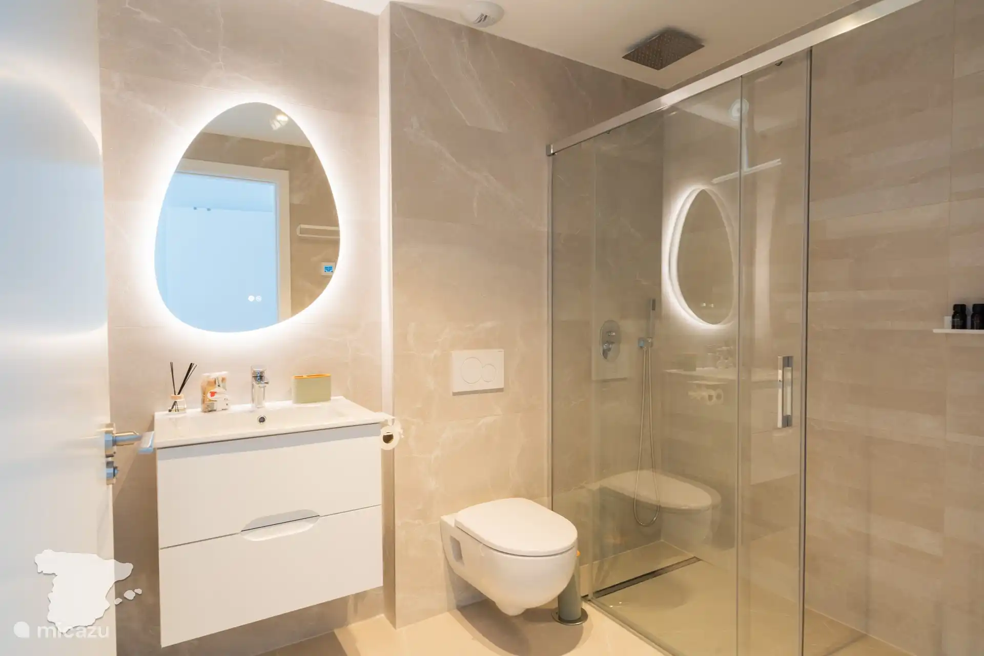 Casa Bilbao in Costa Blanca boek je voordelig bij Micazu | Micazu