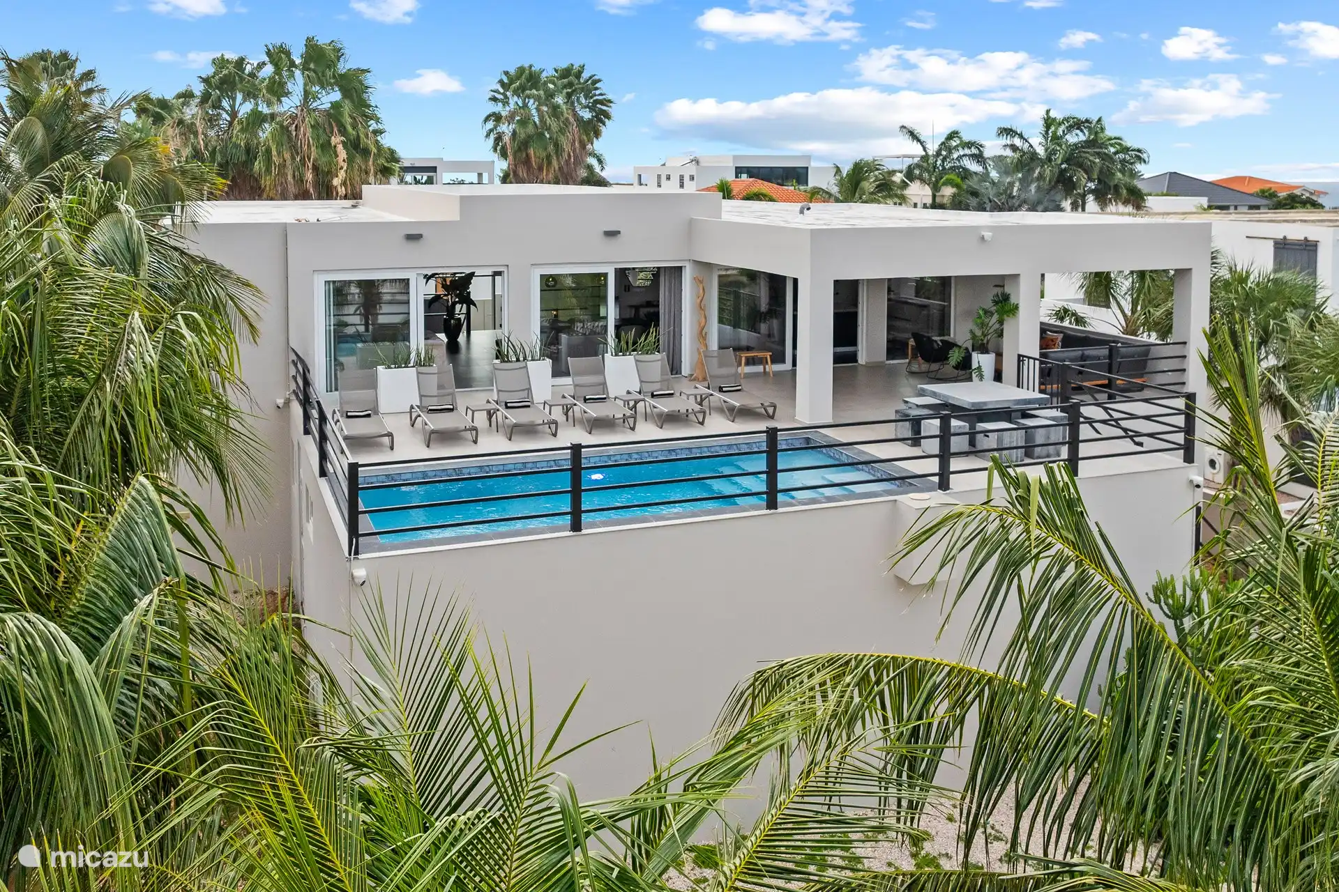 Rent Villa Endless Ocean in Vista Royal at Micazu