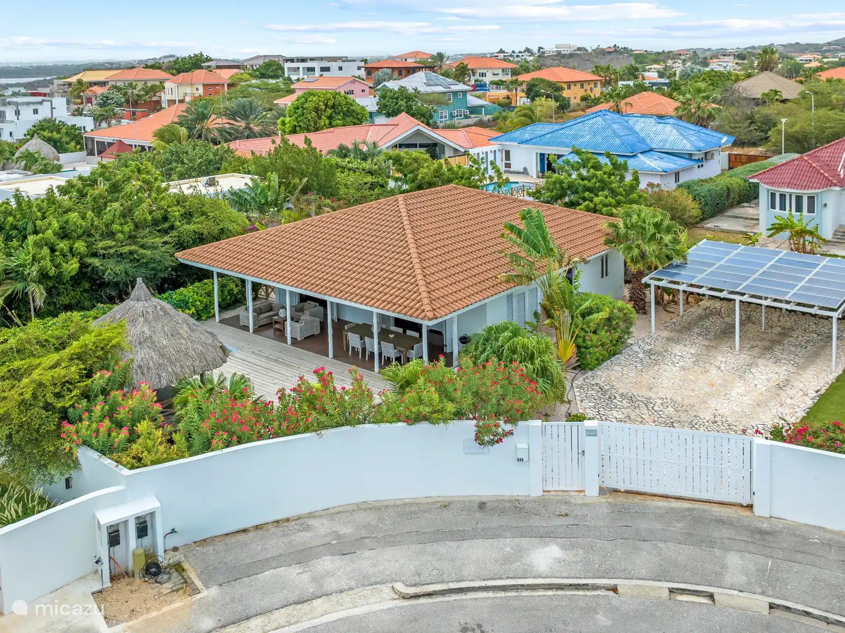 Rent Villa Solaya 1, Jan Thiel in Jan Thiel at Micazu