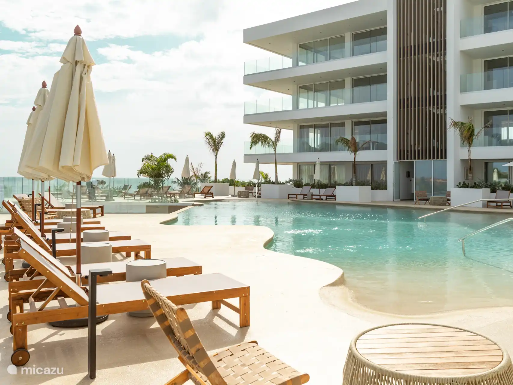 Mambo Beach luxuriöser Pool-/Strandzugang in Bapor Kibra mieten Sie bei ...