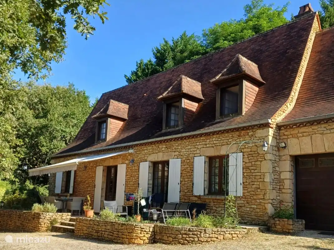 Villa in Limeuil – Vakantievilla met zwembad Dordogne | Micazu