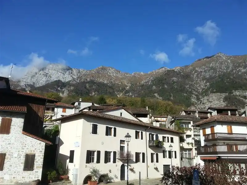 Rent La Cucagna 4-persoonsappartement in Poffabro, Friuli-Venezia ...