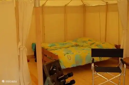 Domaine la Girouette in Saint-Mathieu, Limousin huren? | Micazu