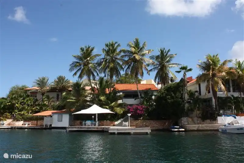 Rent Curacao-Awa y Coco in Spaanse Water, Banda Ariba (East). | Micazu
